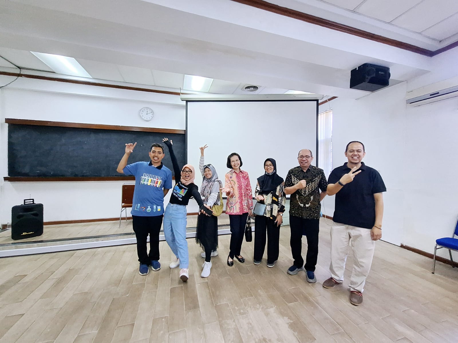 Halal Bi Halal Ikatan Alumni Kimia ITB 2023, Bernostalgia di Jurusan di ...