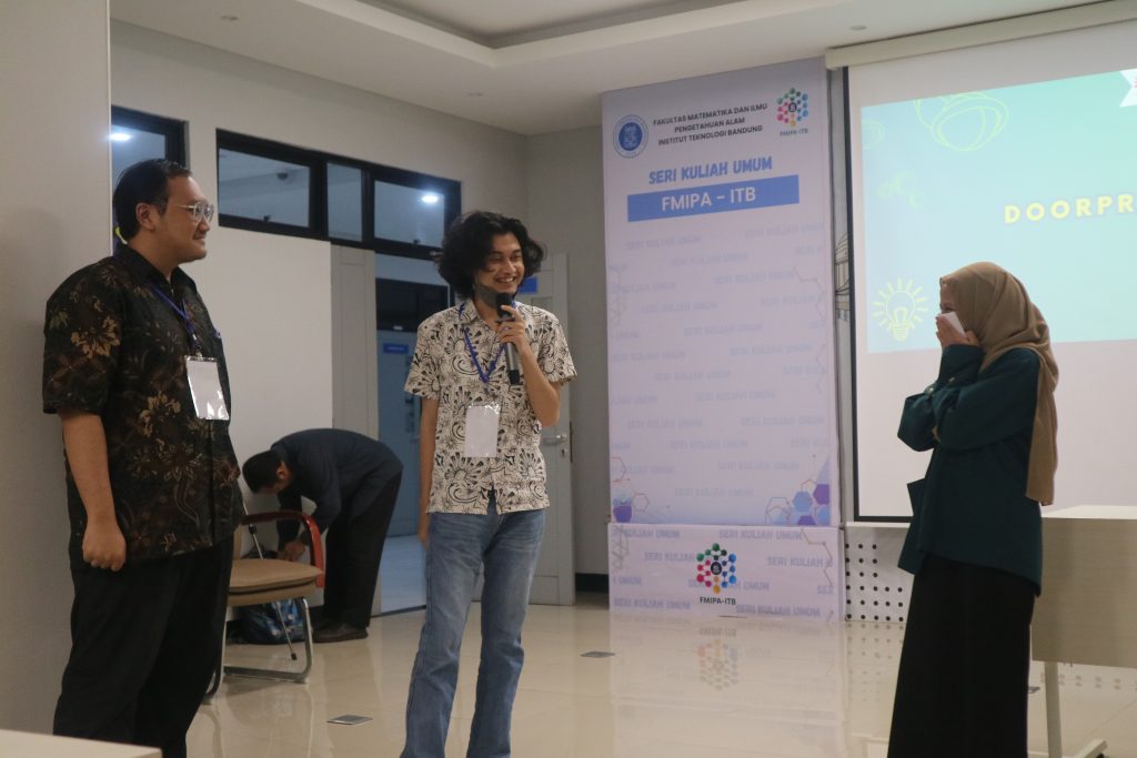 FMIPA ITB dan Prodi Kimia FMIPA ITB bekerja sama dengan IAKI (Ikatan ... FMIPA ITB dan Prodi Kimia FMIPA ITB bekerja sama dengan IAKI (Ikatan ...